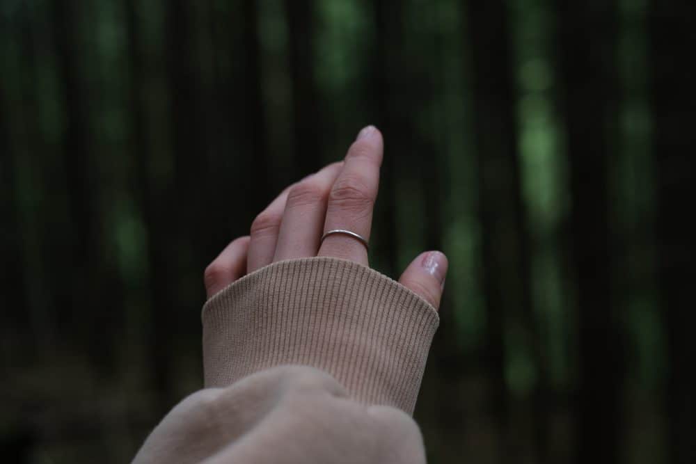 How to Tell if a Finger is Broken or Sprained | Physioroom