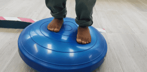 How to Use a Wobble Board? - Physioroom Blog